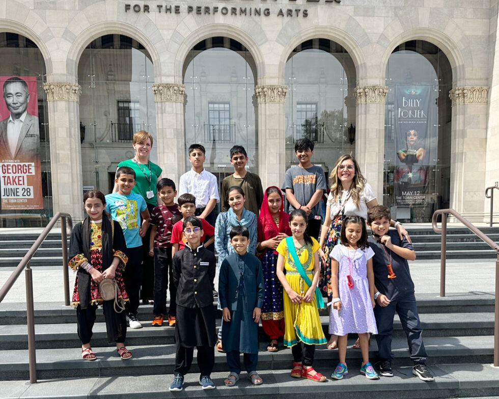 Stepping into Stories: Puppetry Helps Welcome Center Students Find ...